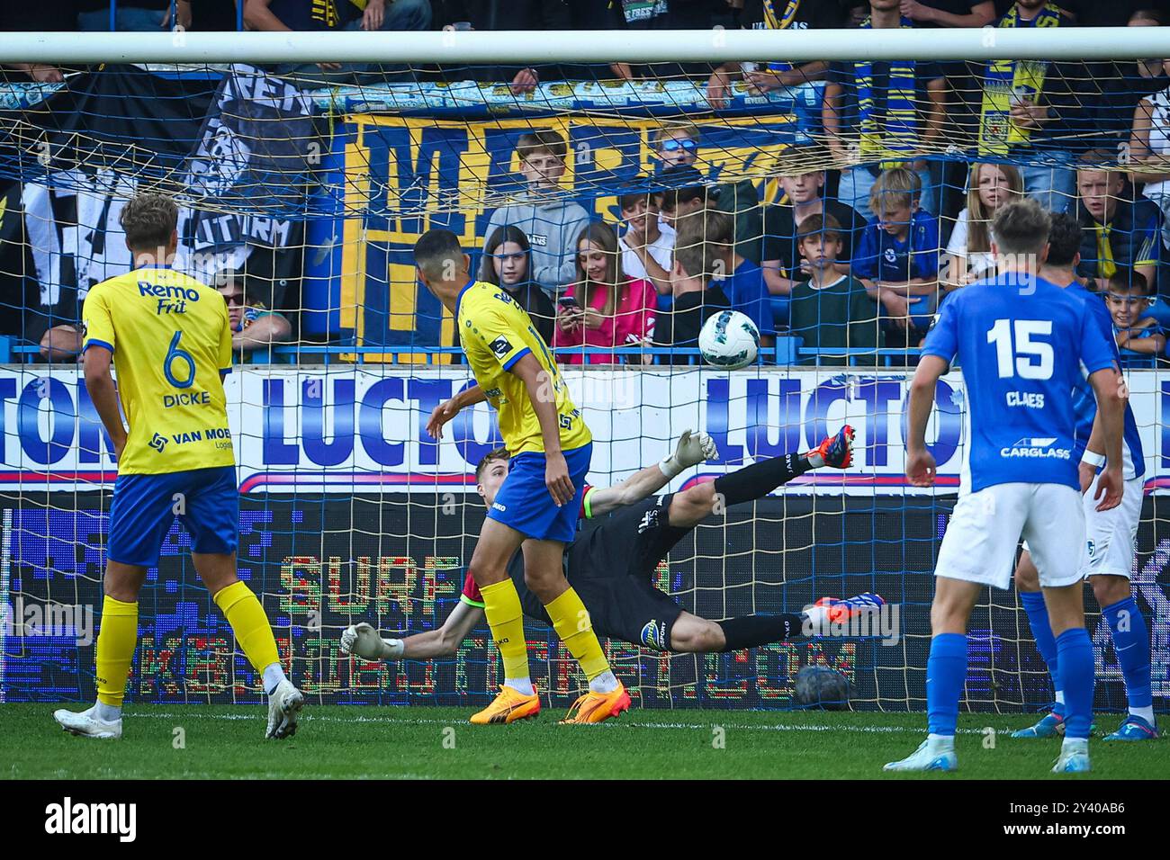 Eupen, Belgium. 15th Sep, 2024. Beveren's goalkeeper Beau Reus pictured ...