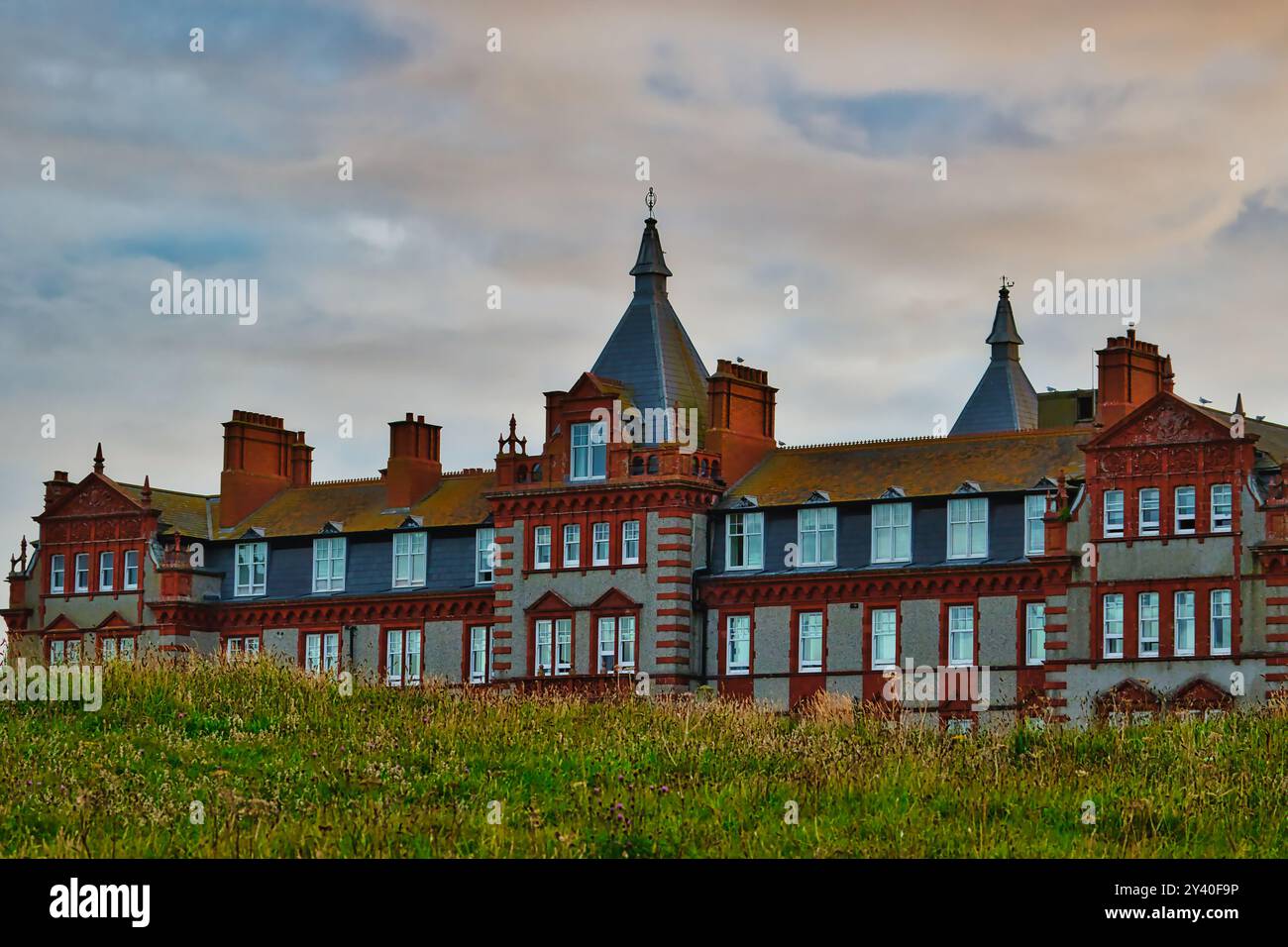 Featuring multiple towers hi-res stock photography and images - Alamy