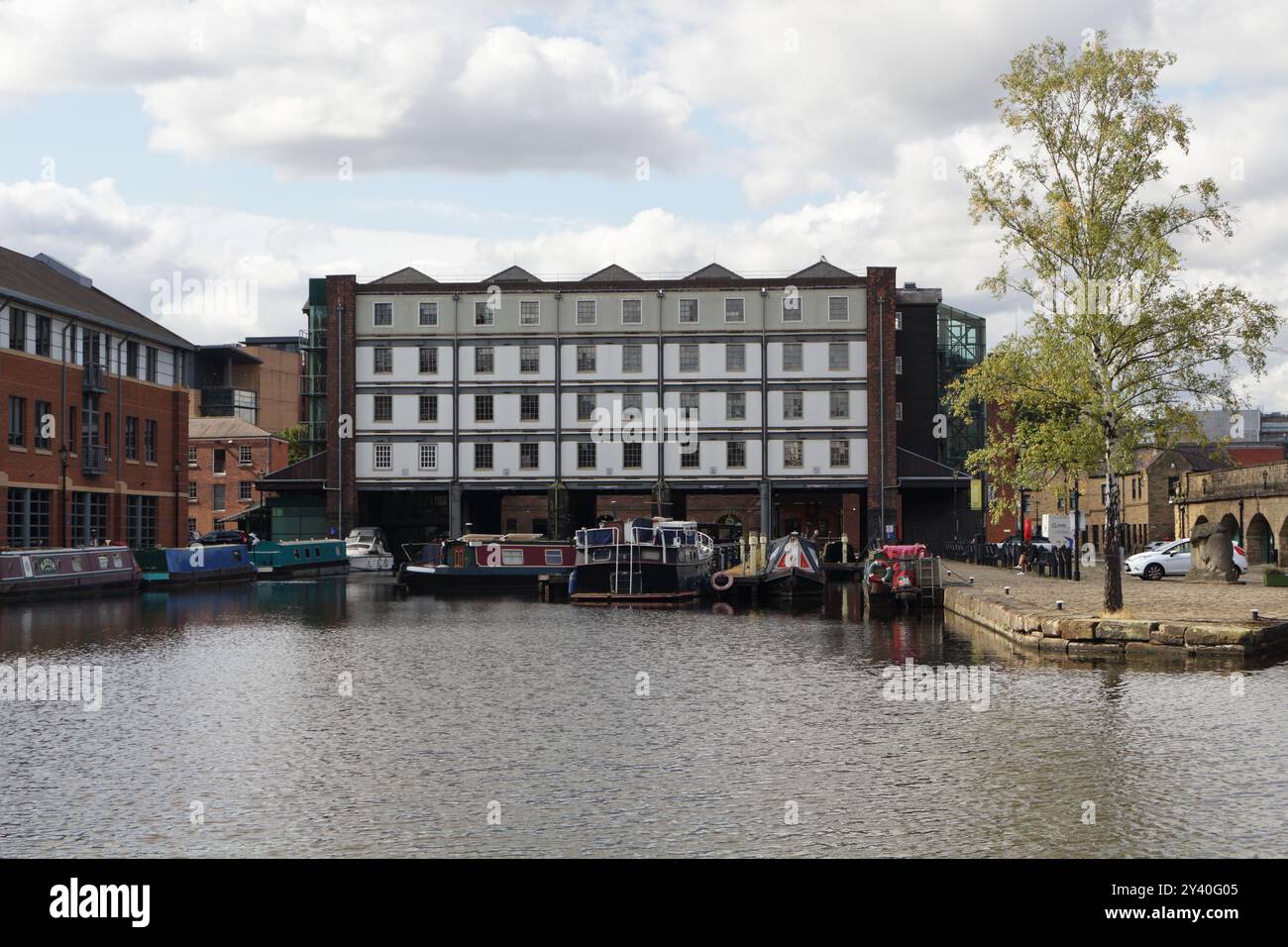 Victoria Quays in Sheffield England UK, with the Straddle warehouse in ...