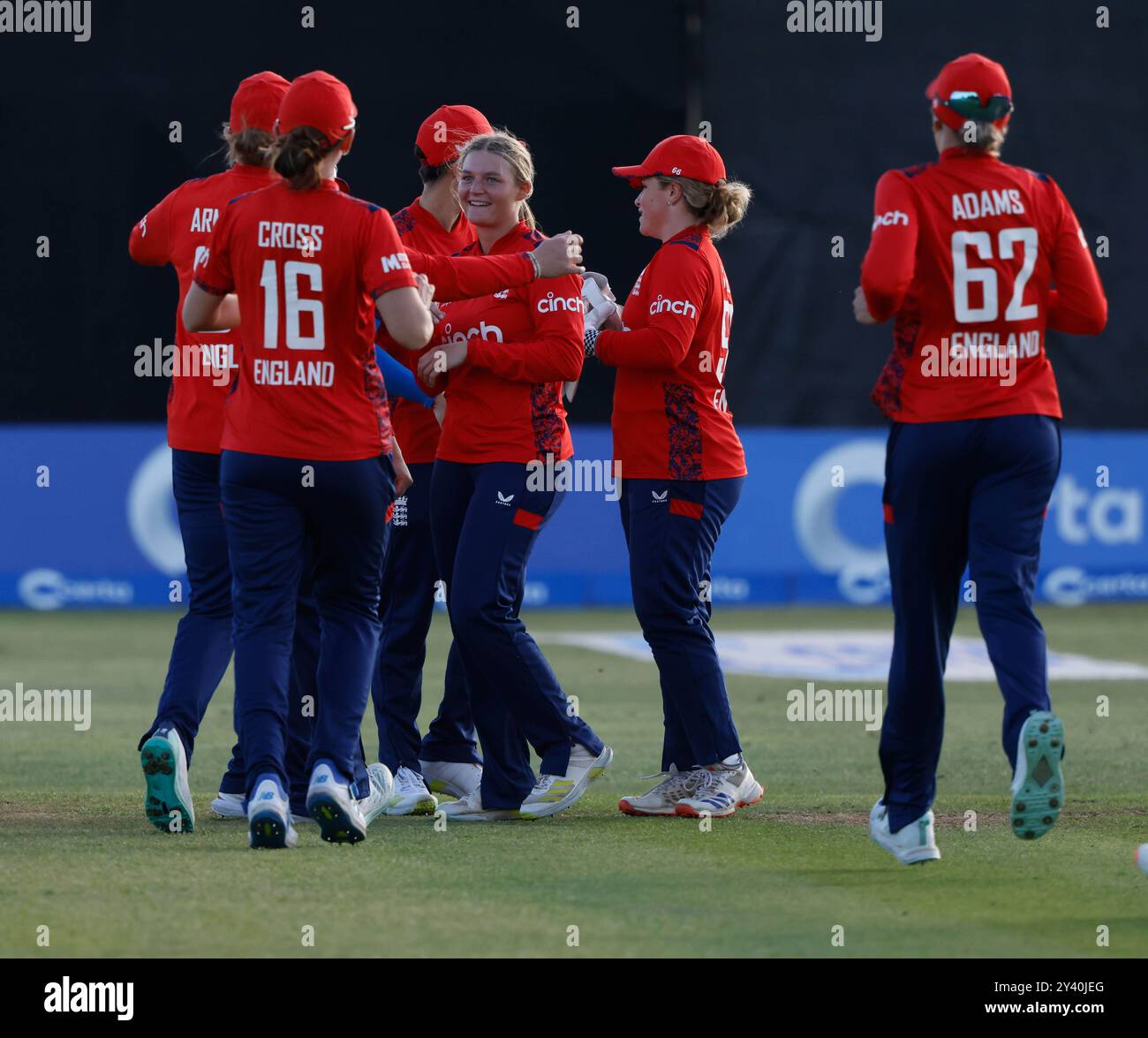 England's Ryana MacDonald-Gay celebrates with her teammates after ...