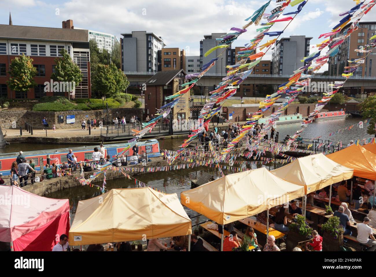 Quayside market and festival, Victoria Quays Sheffield canal basin ...