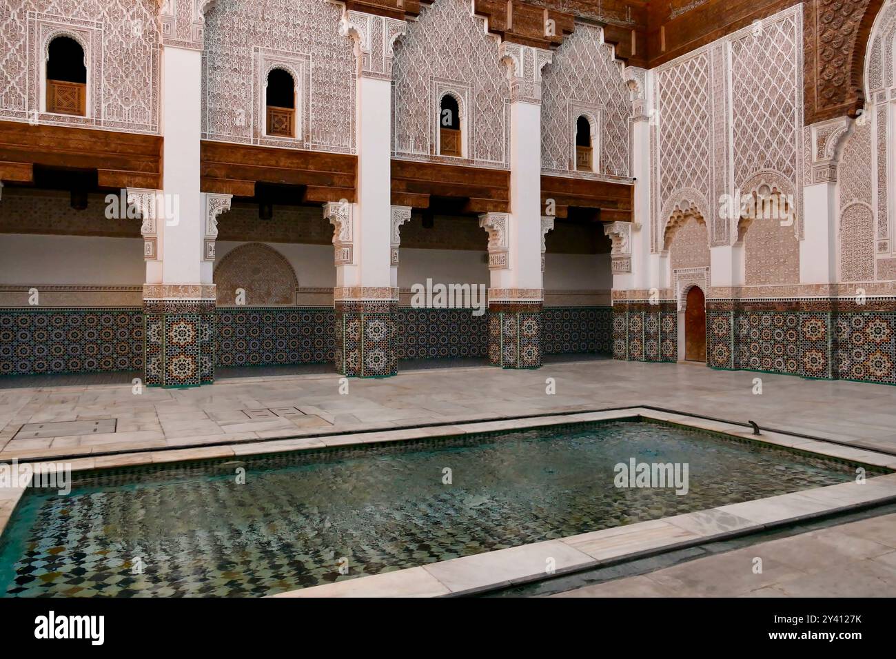 Traditional stone buildings mosque hi-res stock photography and images ...
