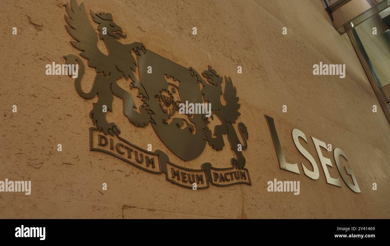 London stock exchange logo hi-res stock photography and images - Alamy