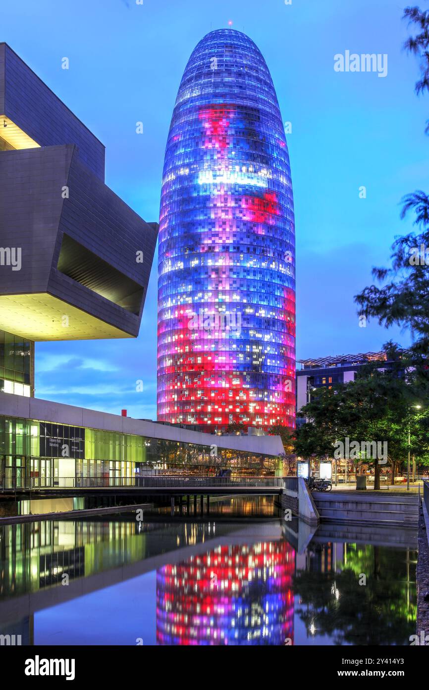 Night view of Glories Tower (Torre Glòries, formely known as Torre ...