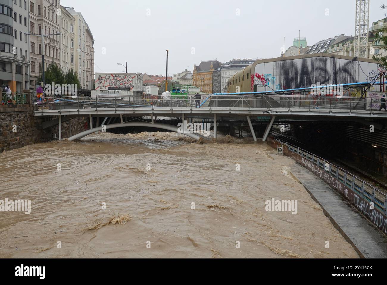 Wien, Wienfluss-Hochwasser am 15.9.2024 // Vienna, Flooding of ...