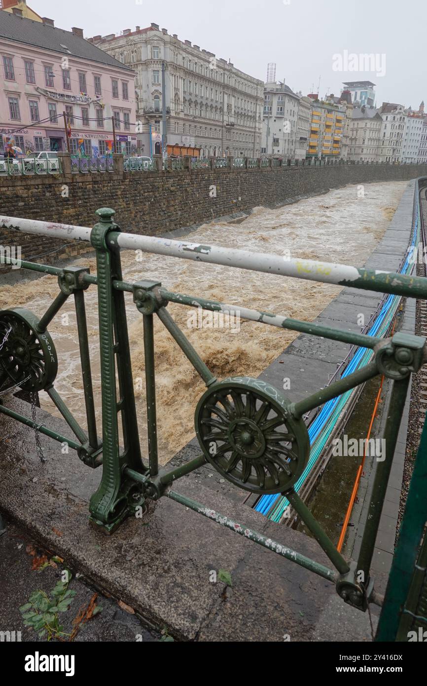 Wien, Wienfluss-Hochwasser am 15.9.2024 // Vienna, Flooding of ...