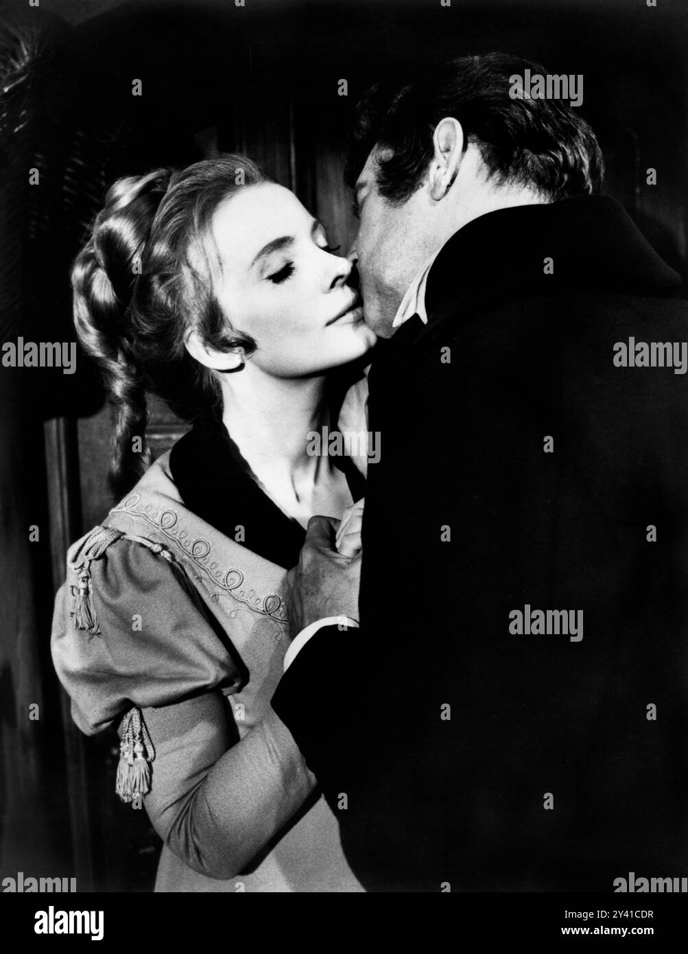 Elizabeth Shepherd, Vincent Price, on-set of the film, "the Tomb Of ...