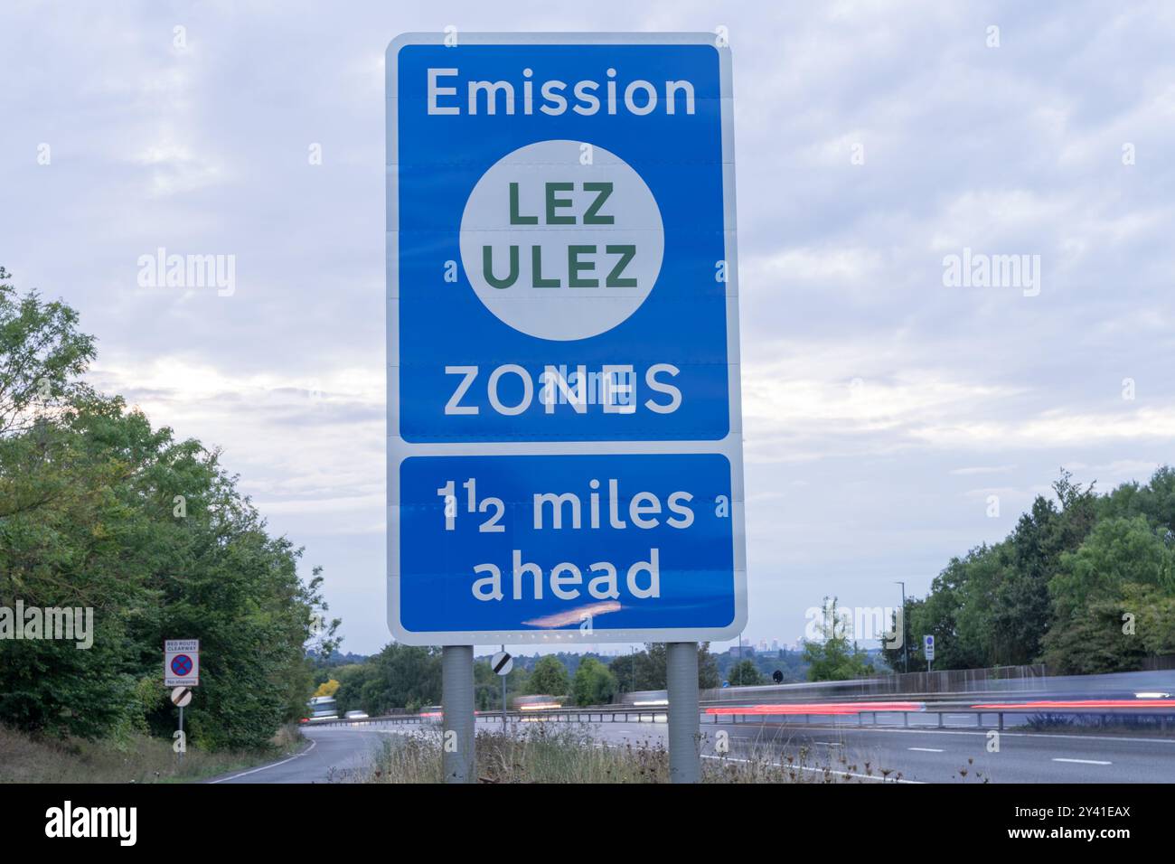 Ulez zone warning sign at one and half miles ahead hi-res stock ...