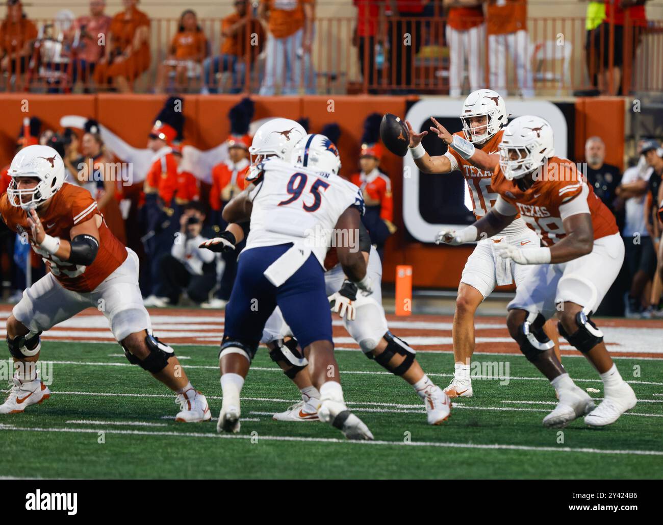 Arch manning texas hi-res stock photography and images - Alamy