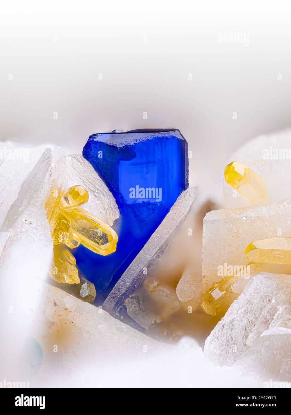 impressive blue Azurite with yellow mimetite and white baryte. Specimen ...