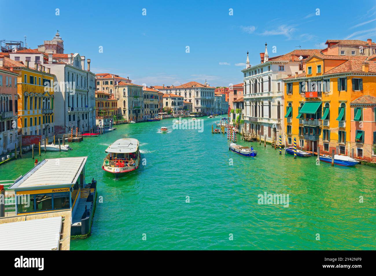 Ponte academia venice hi-res stock photography and images - Alamy