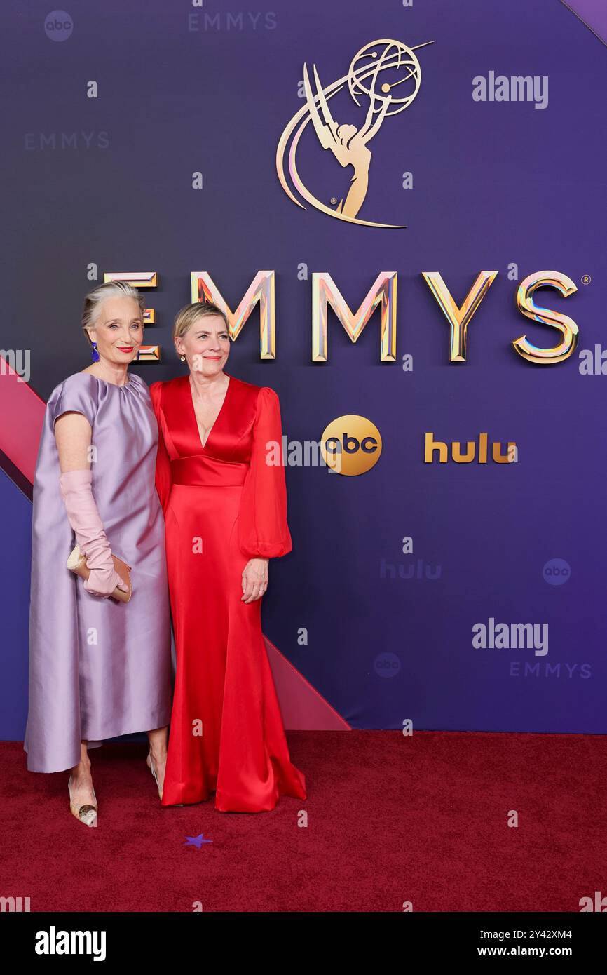 Kristin Scott Thomas and Saskia Reeves poses for a Red Carpet portrait ...