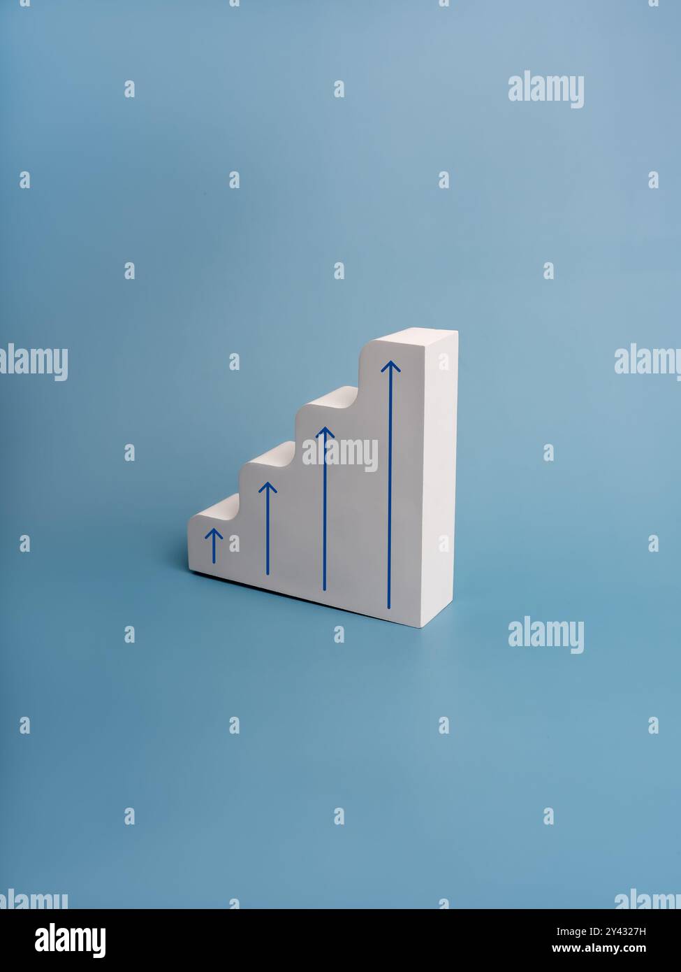 3d arrow staircase diagram hi-res stock photography and images - Alamy