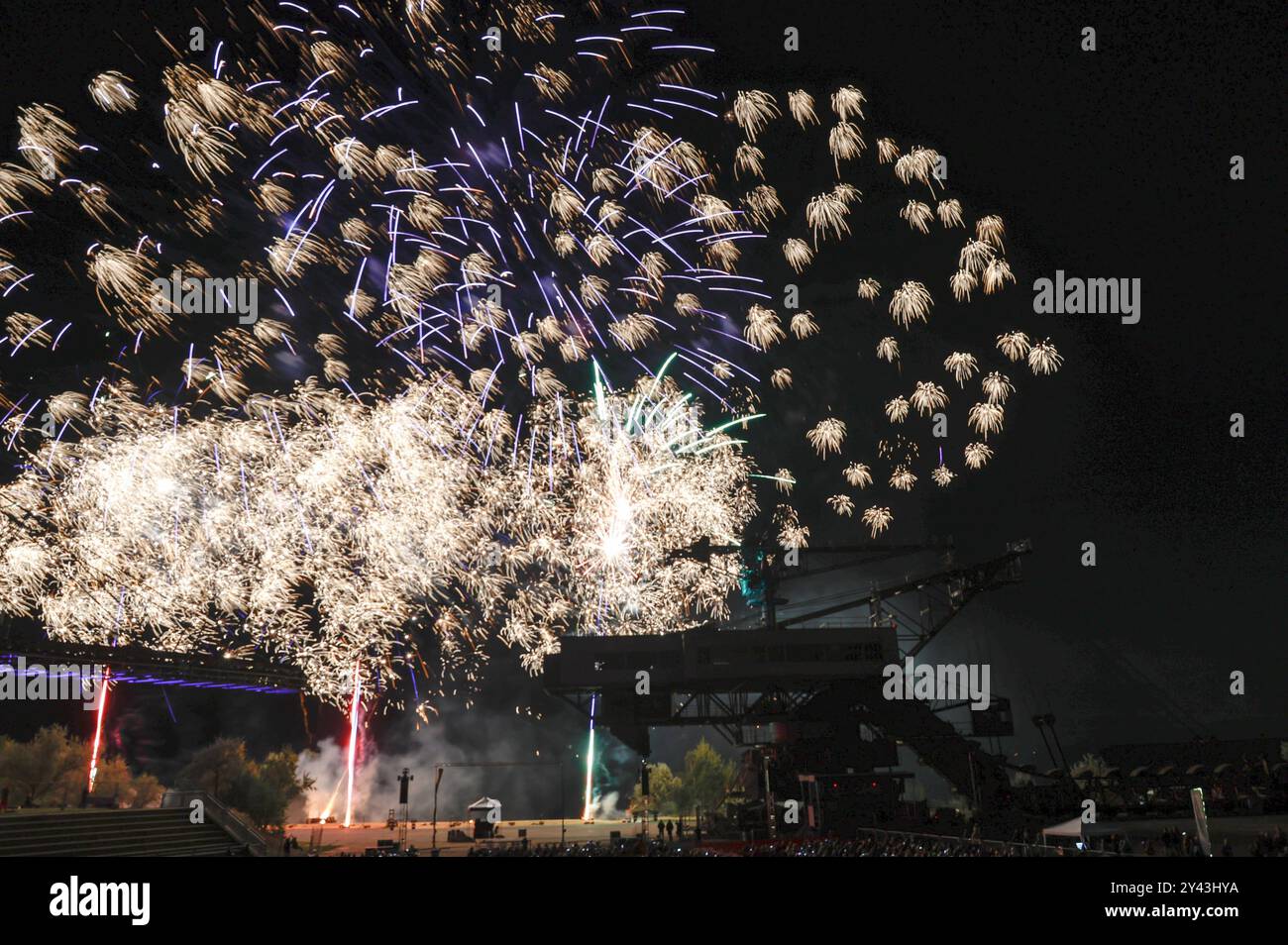 Feuerwerksfestival Pyro Games im Freilichtmuseum Ferropolis ...