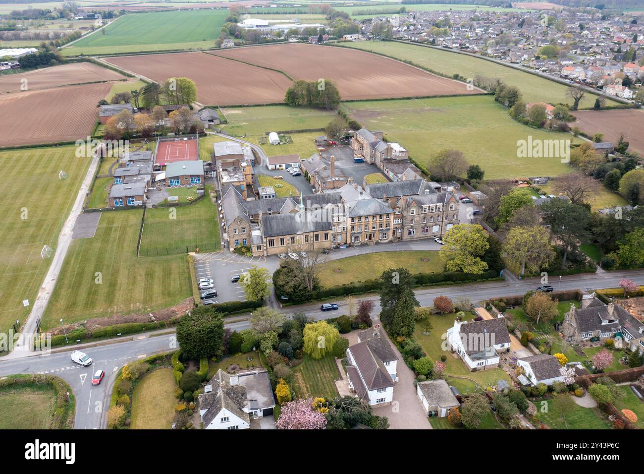 Boston Spa School Logo