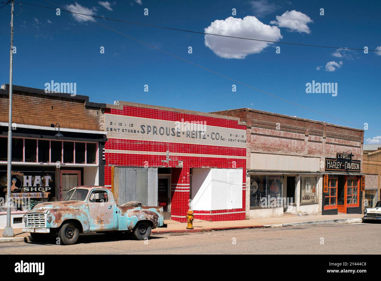 Classic scene highway in hi-res stock photography and images - Alamy