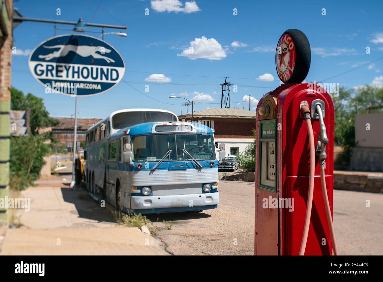 Abandoned greyhound bus and station in Lowell, AZ Stock Photo - Alamy