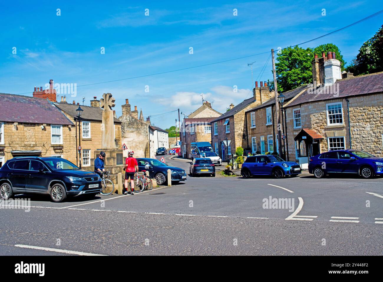 Bramham village hi-res stock photography and images - Alamy
