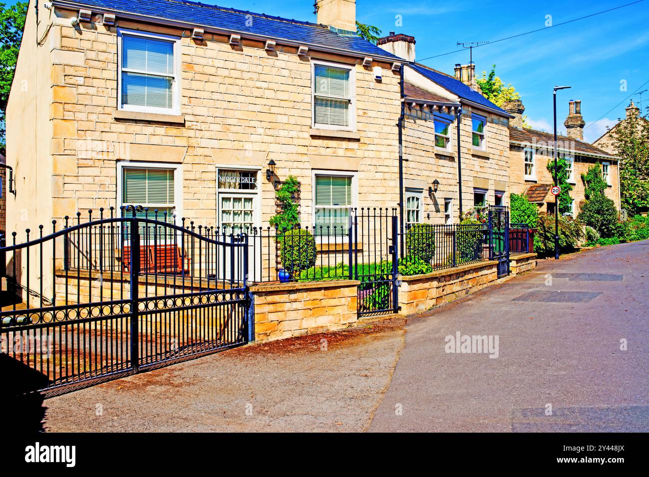Cottages, Bramham Village, West Yorkshire, England Stock Photo - Alamy