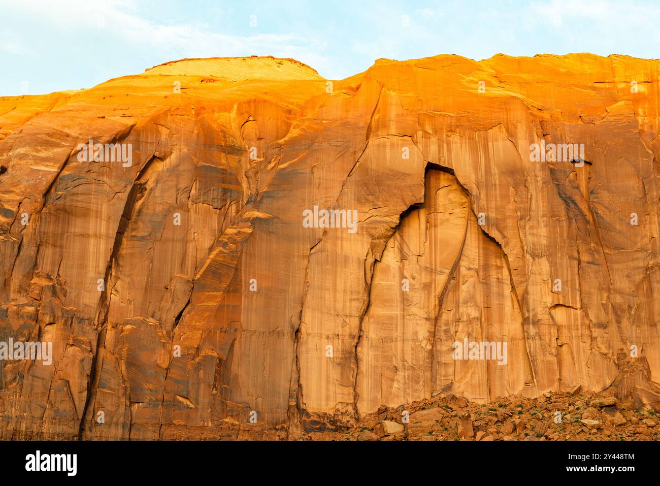 Towering sandstone cliffs isolated hi-res stock photography and images ...