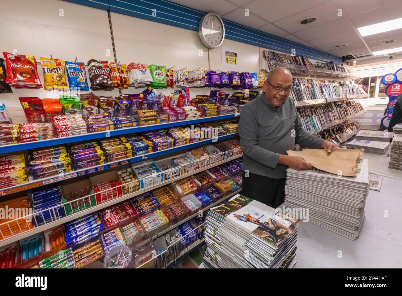 England, Kent, Whitstable, The Harbour News and Convenience Store ...