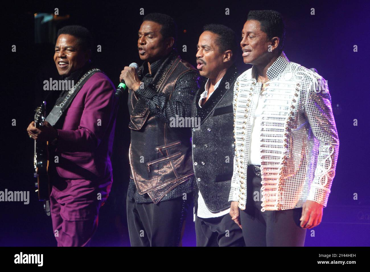 The Jacksons (Tito, Jackie, Marlon, and Jermaine) perform on The ...