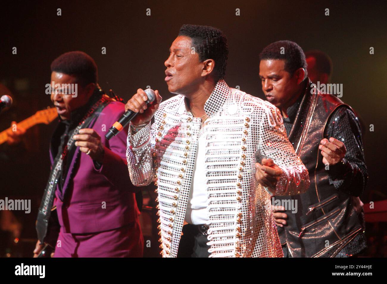 The Jacksons (Tito, Jackie, Marlon, and Jermaine) perform on The ...