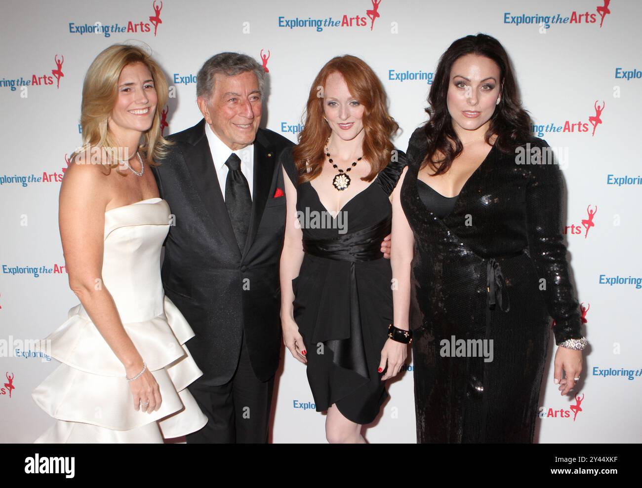 Susan Benedetto, Tony Bennett, Antonia Bennett, and Joanna Bennett ...