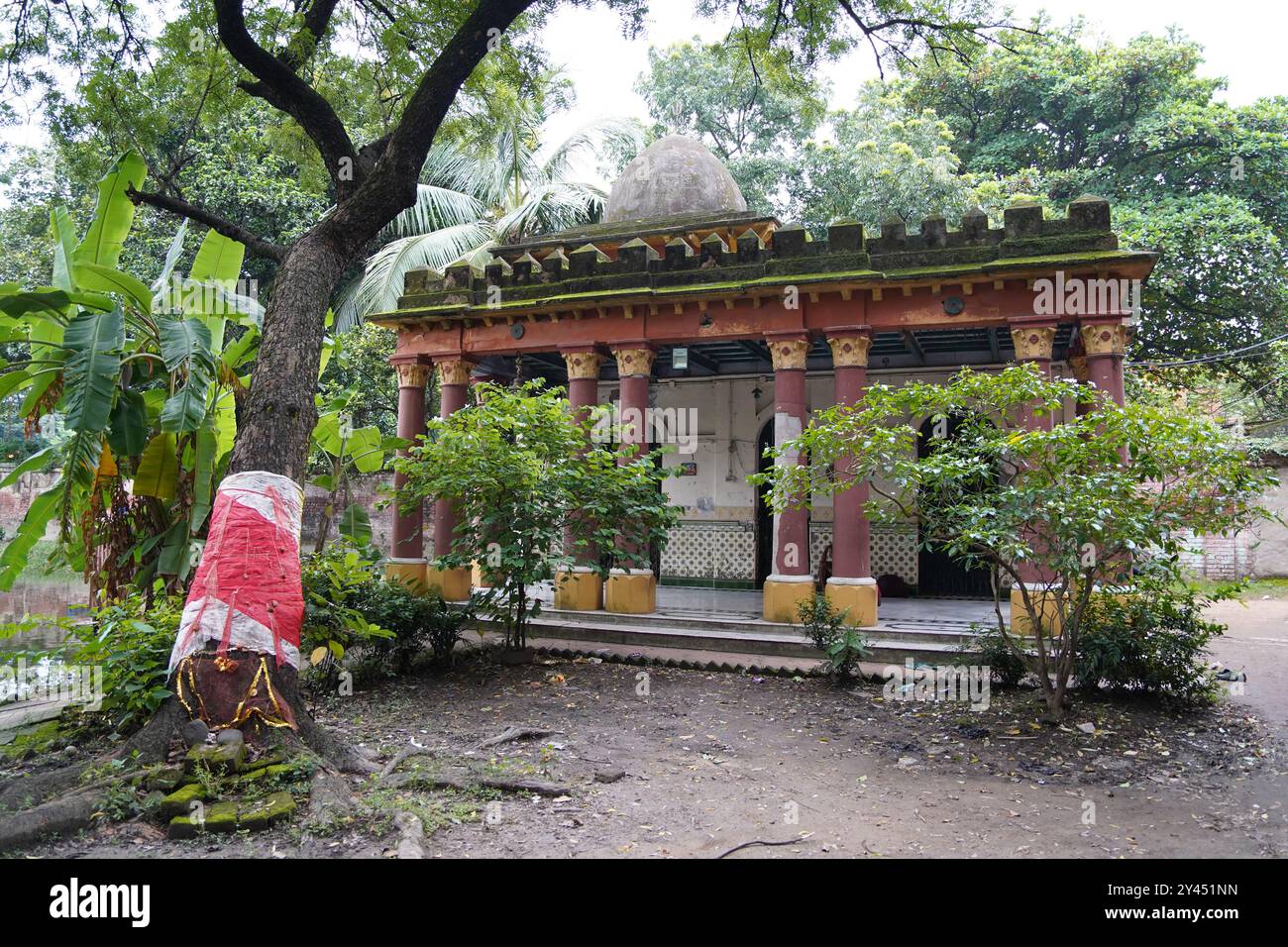 Durga Mandir of the Belgachia Villa, also known as Paikpara Rajbari ...