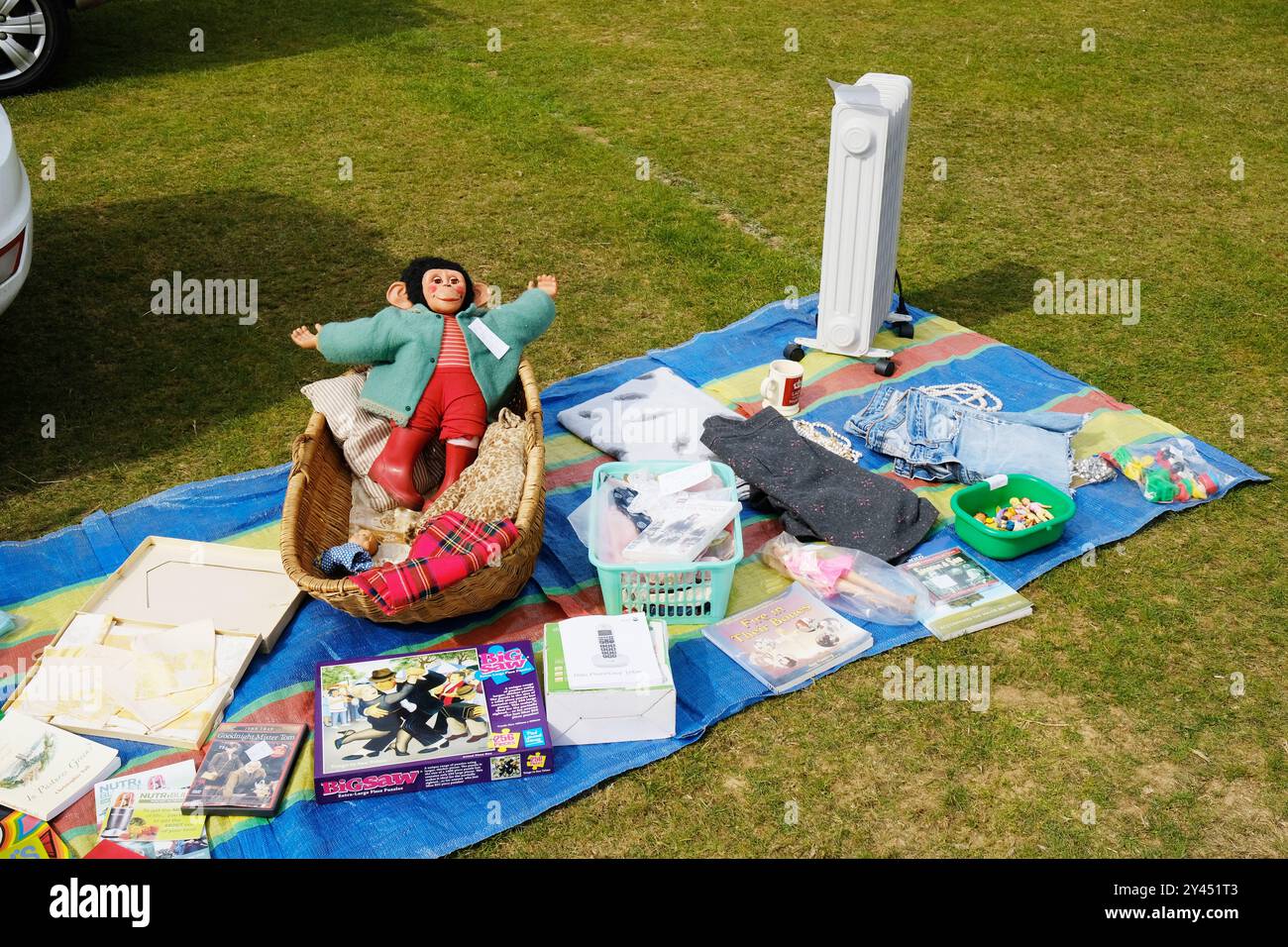 Car boot sales hi-res stock photography and images - Alamy