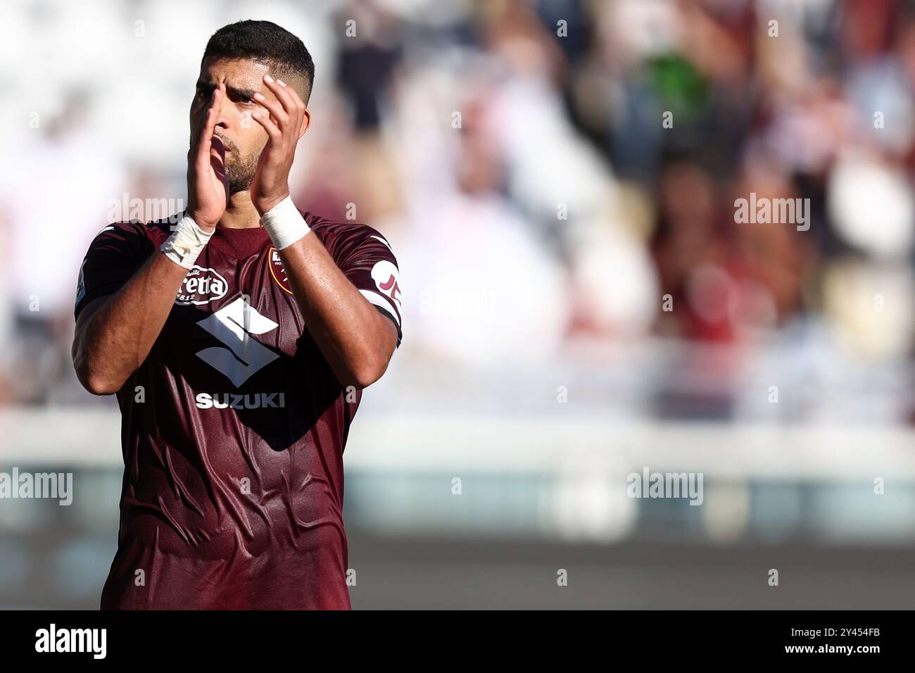 Lecce fc fans hi-res stock photography and images - Alamy