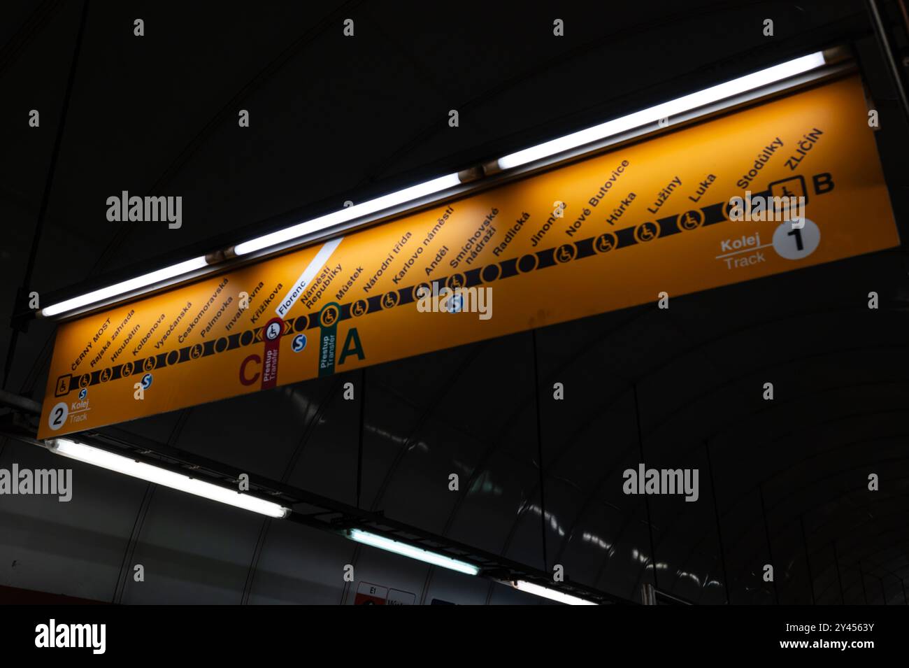 Prague metro map hi-res stock photography and images - Alamy