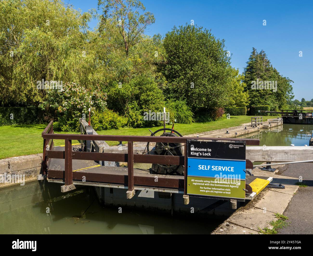 King's lock thames hi-res stock photography and images - Alamy