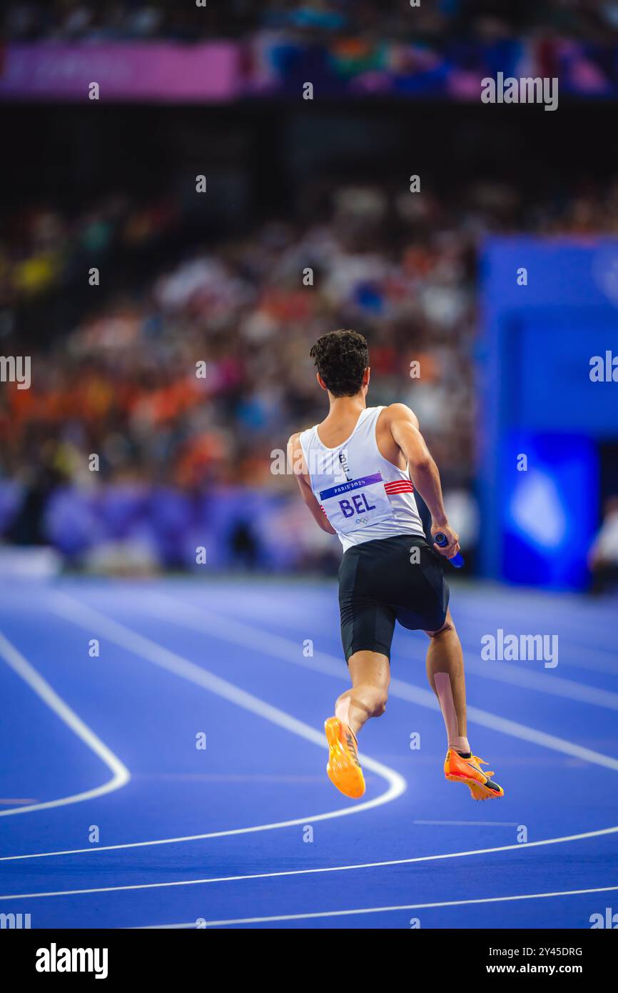 Jonathan Sacoor participating in the 4X400 meters relay at the Paris ...