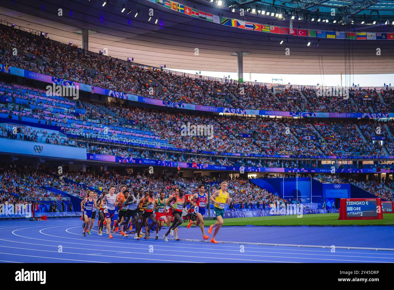 The 5000 meters at the Paris 2024 Olympic Games Stock Photo - Alamy