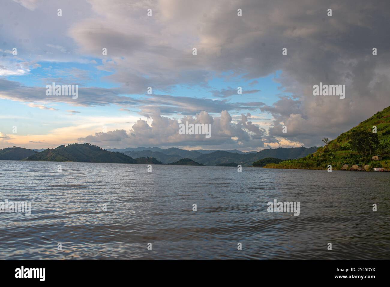 Mutanda lake uganda hi-res stock photography and images - Alamy