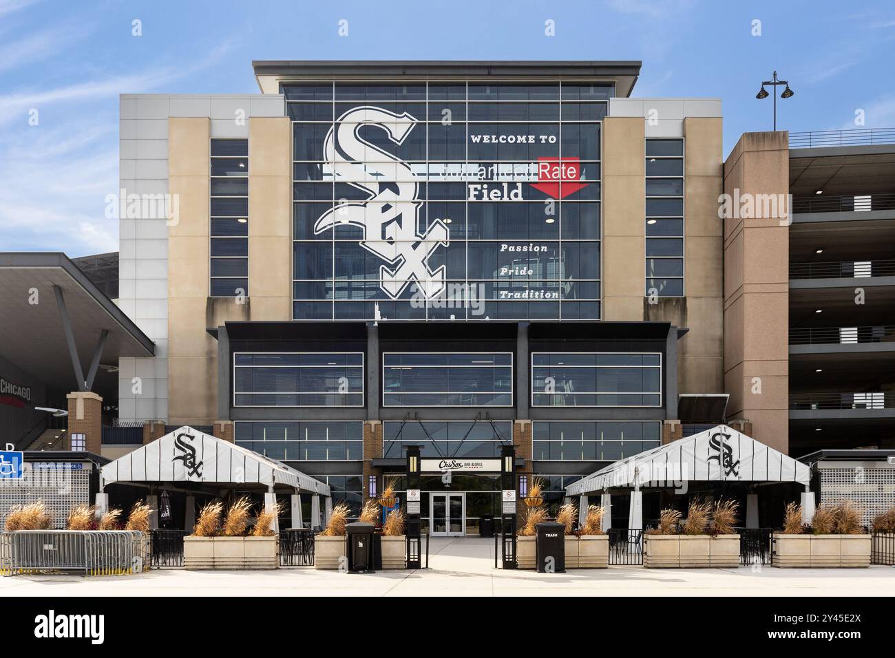 The exterior of MLB's Chicago White Sox's Guaranteed Rate Field Stock ...