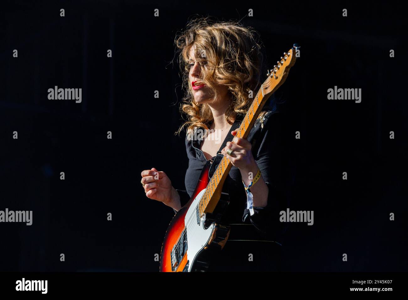 ANNA CALVI, CONCERT, GREEN MAN FESTIVAL 2014: Anna Calvi playing a ...