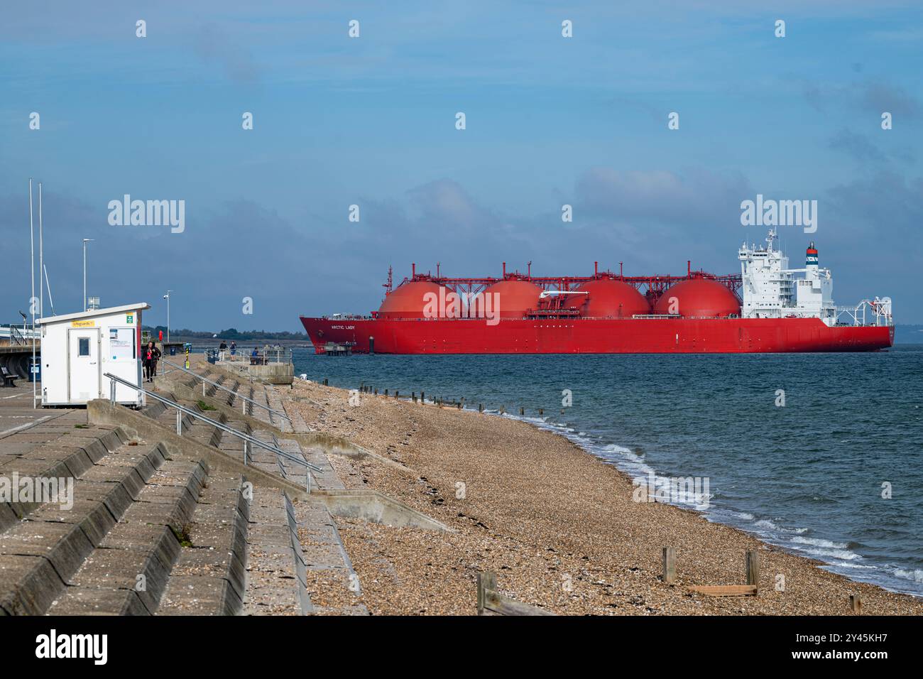 Arctic Princess LNG Tanker arriving at Port of Grain passing Sheerness ...