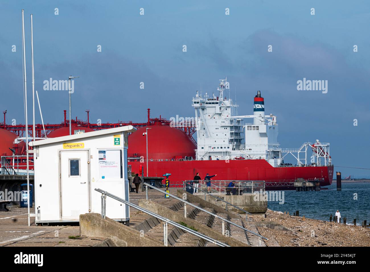 Arctic Princess LNG Tanker arriving at Port of Grain passing Sheerness ...