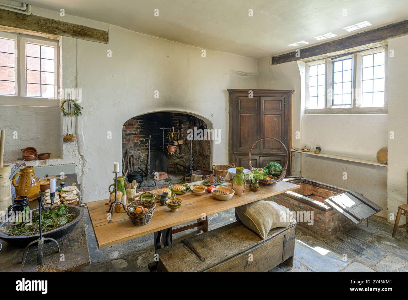 Harvington hall architecture hi-res stock photography and images - Alamy