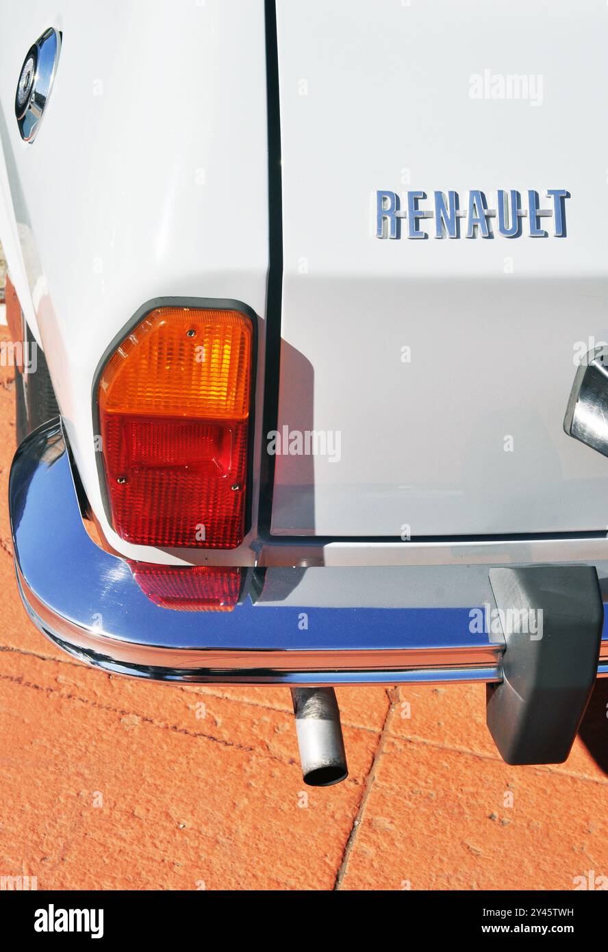 Old renault badge hi-res stock photography and images - Alamy