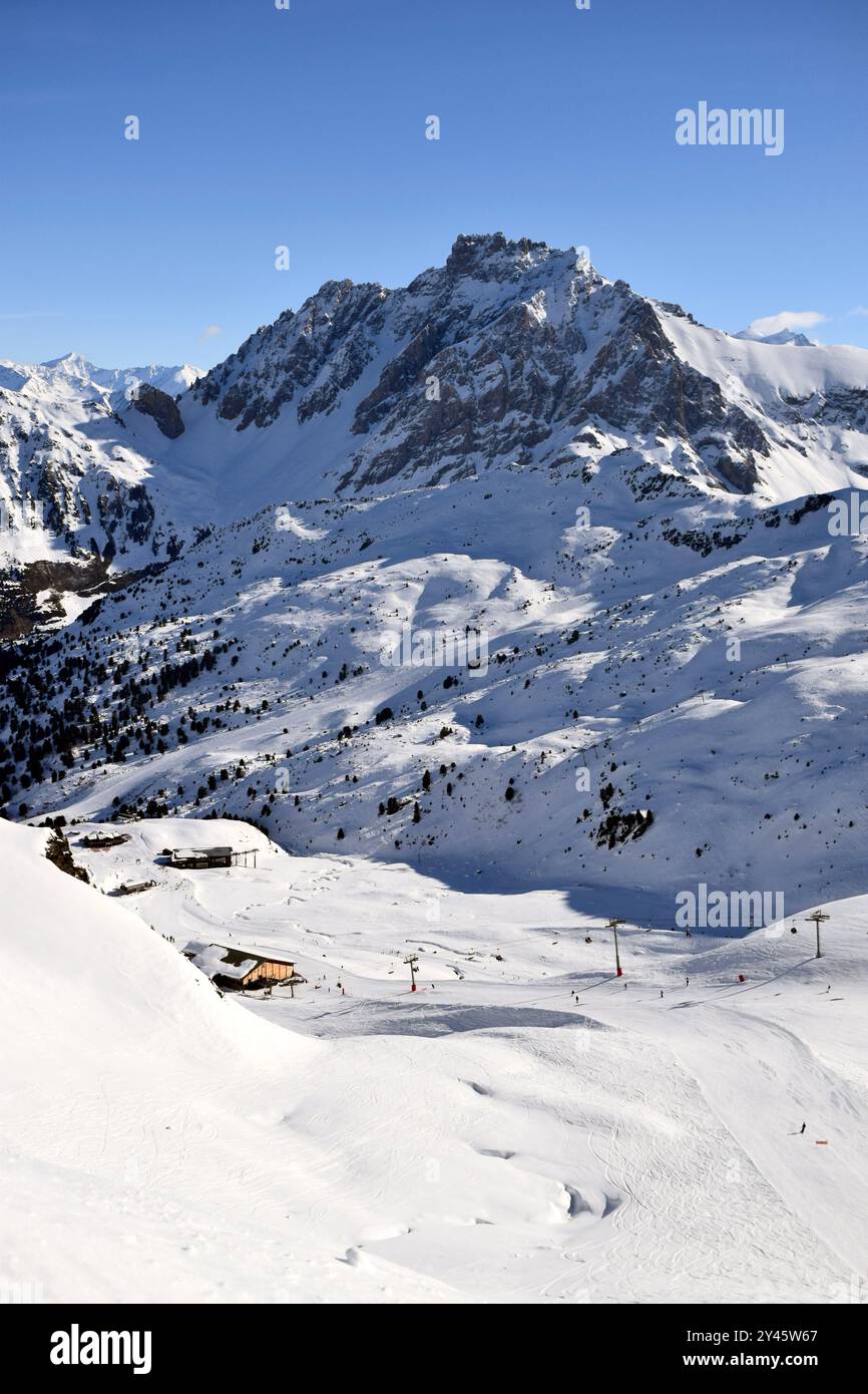 Snowcapped Alpine mountain peaks in the Three Valleys, France ...
