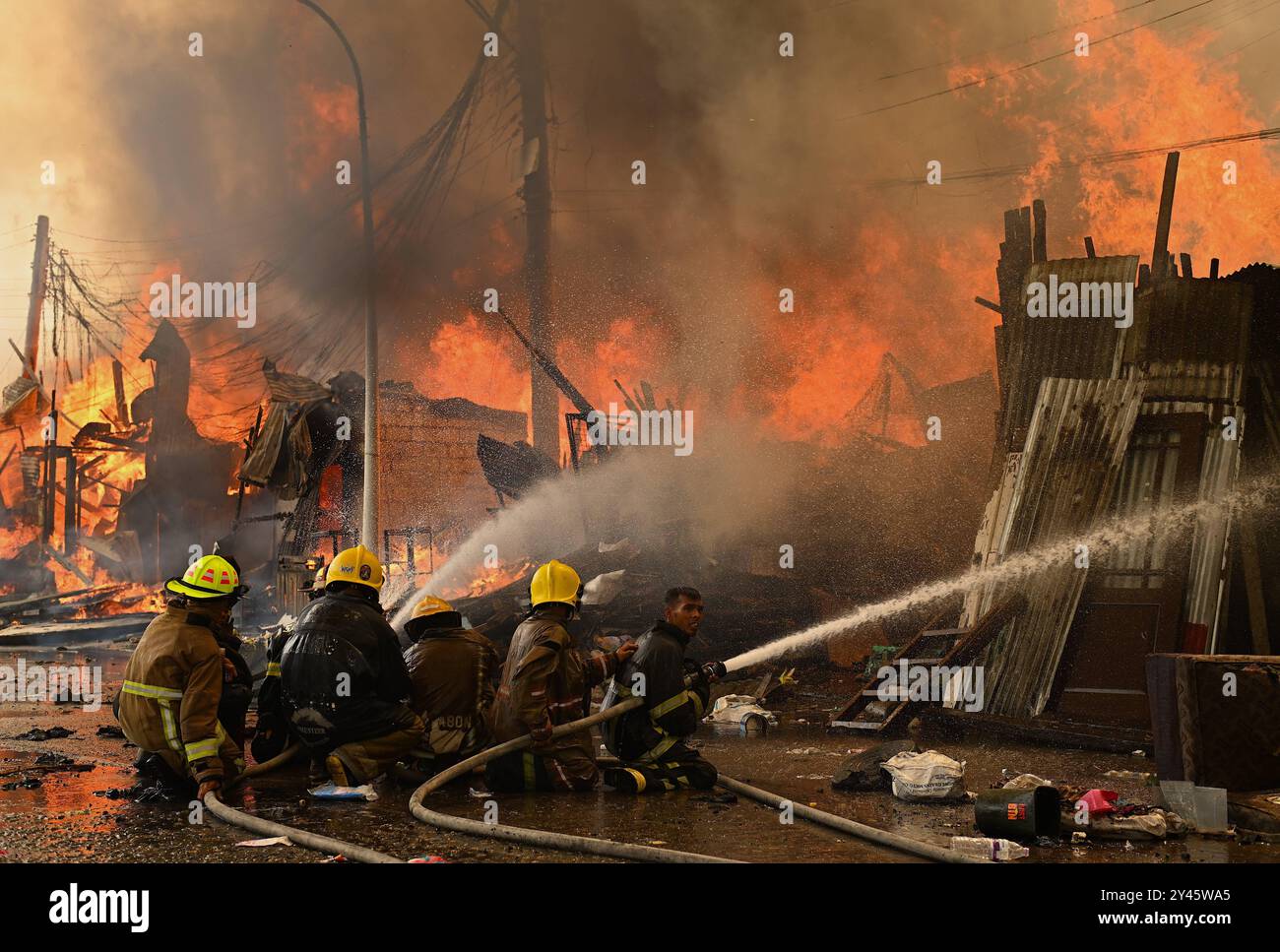 Philippines fire fighters hi-res stock photography and images - Alamy