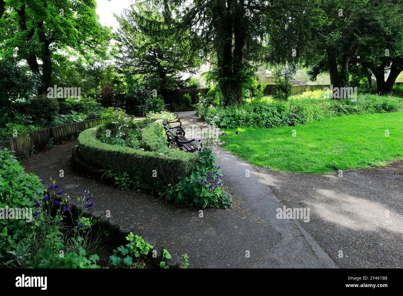 The riverside gardens, Bakewell Town, Peak District National Park ...