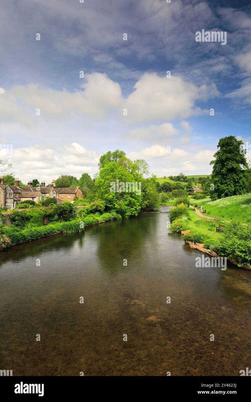 The river Wye at Bakewell Town, Peak District National Park, Derbyshire ...