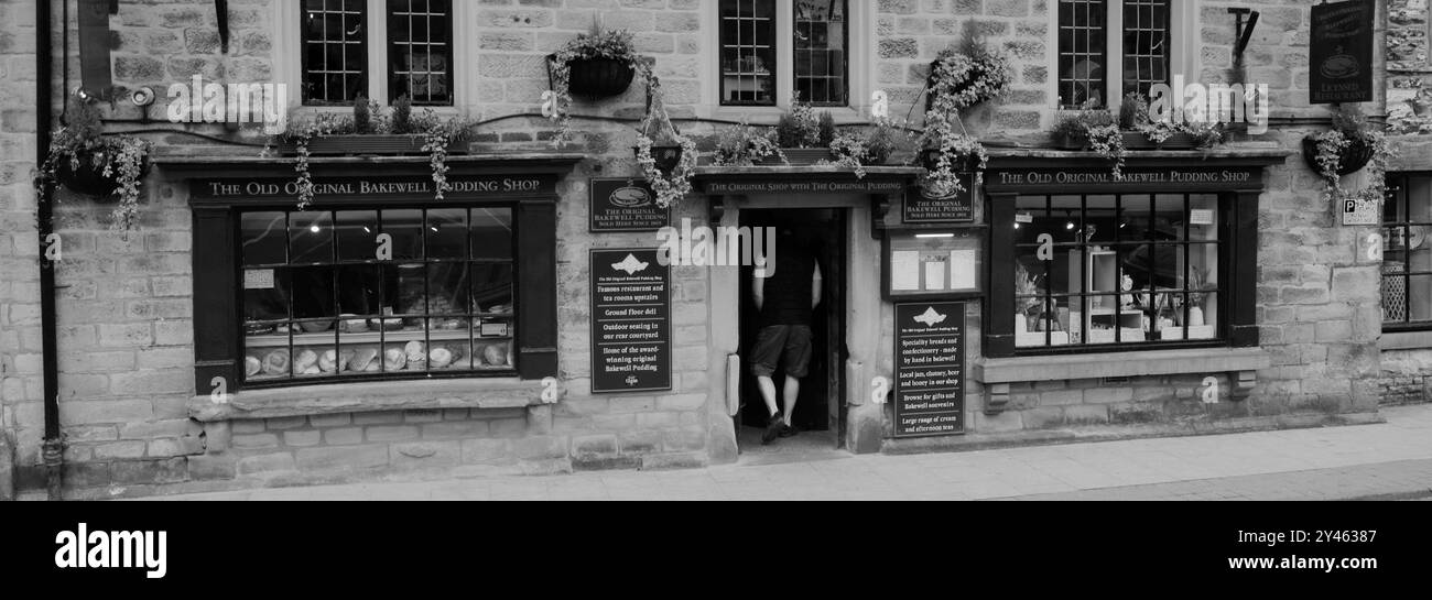 The original pudding shop in Bakewell town, Derbyshire, Peak District ...