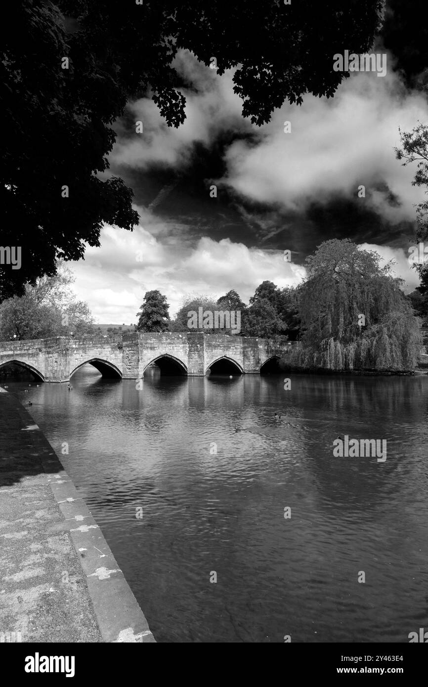 The stone road bridge over the river Wye, Bakewell Town, Peak District ...