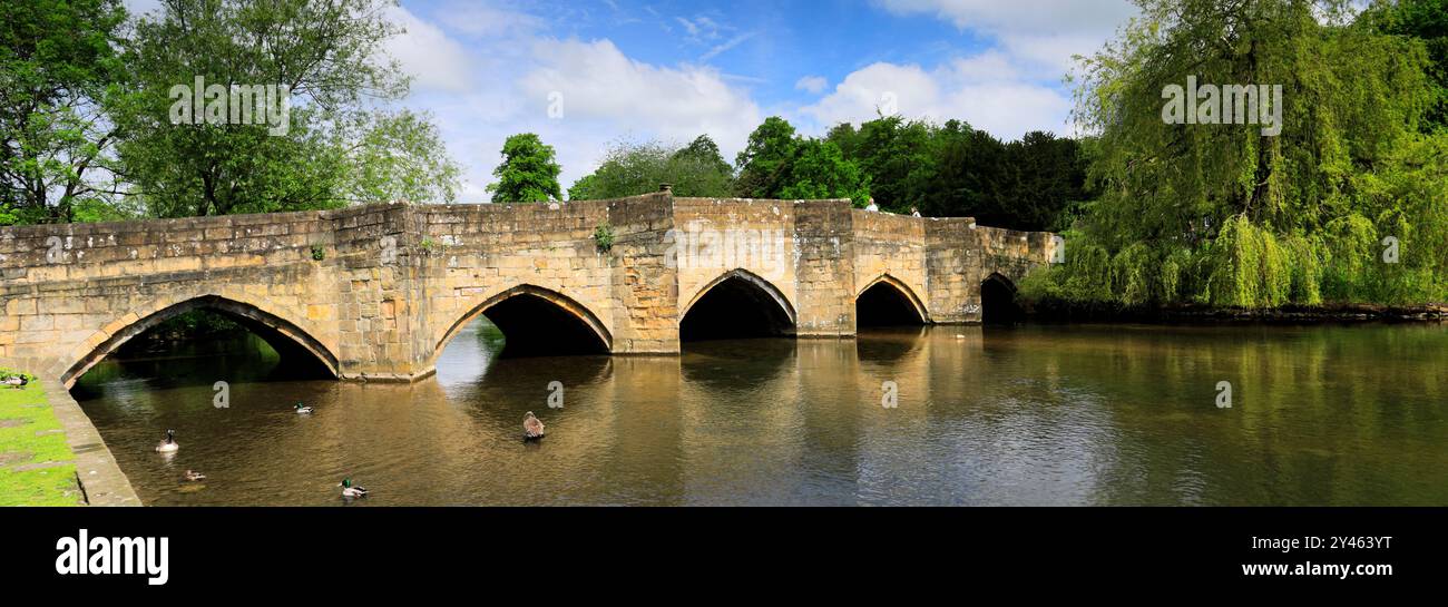 The stone road bridge over the river Wye, Bakewell Town, Peak District ...
