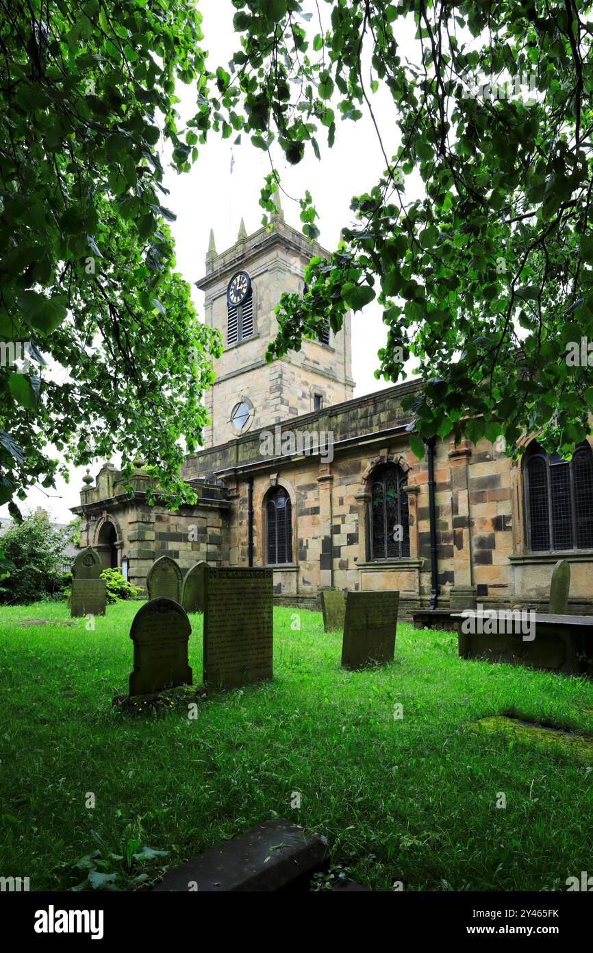 St Thomas Becket Church, Chapel en le Frith town, Derbyshire, Peak ...